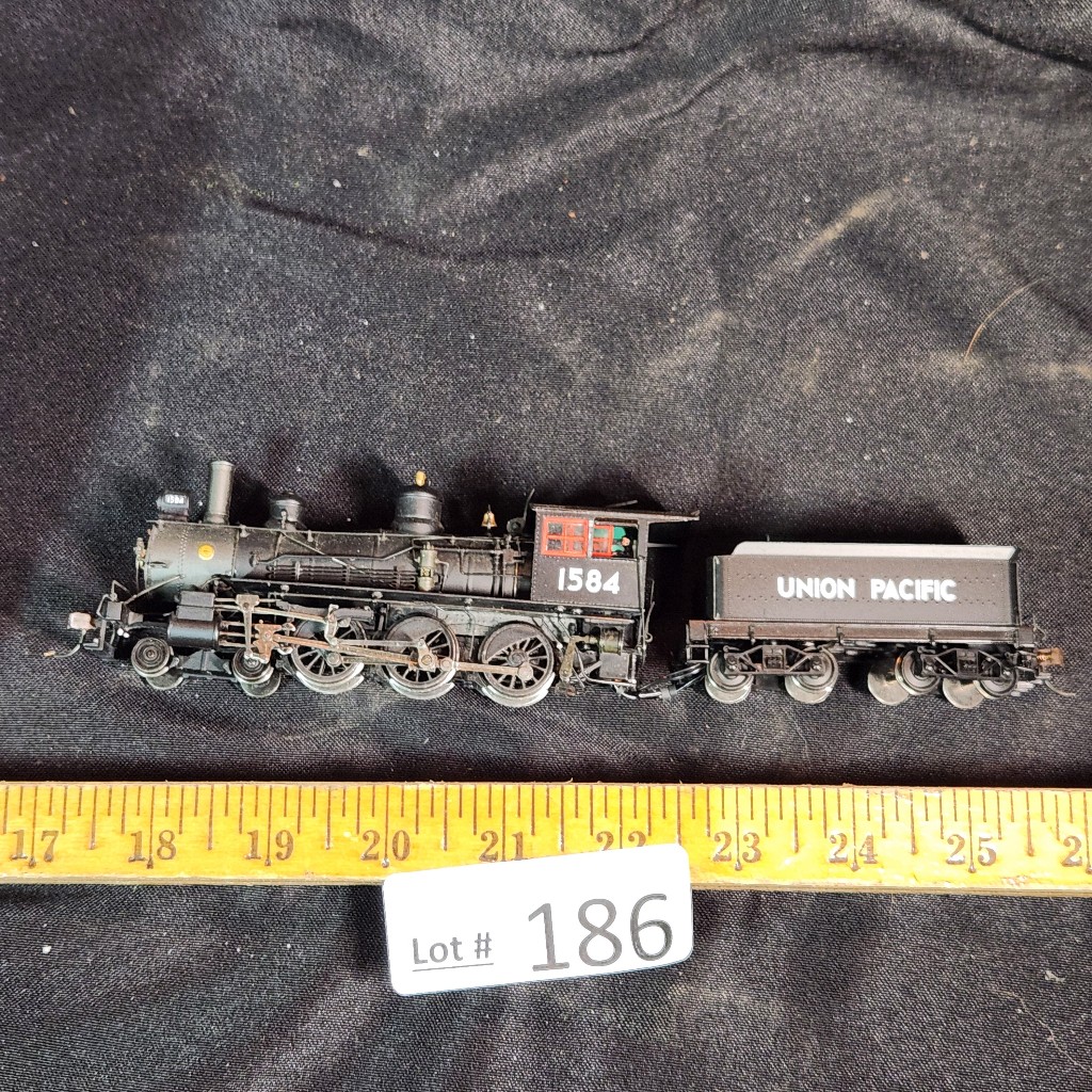a186- spectrum by bachmann engine - Leftover Treasures