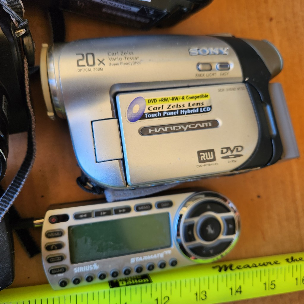 a45- Kodak Varigogon, Sony HandyCam Carl Zeiss, Sharp Viewcam ...
