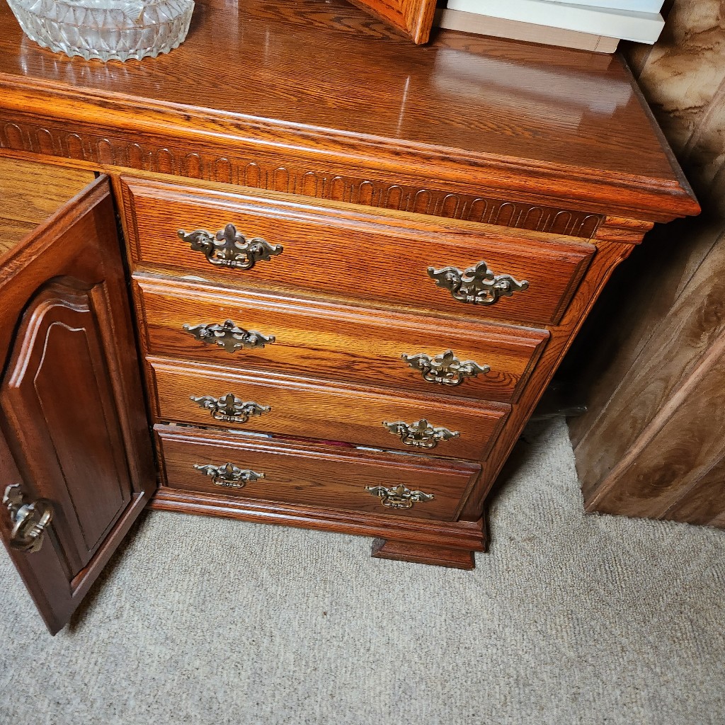 pa59- Kincaid 12 Drawer Dresser. Amazing Shape. Solid Wood - Leftover ...