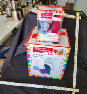 q186- Sunbeam Igloo Snow Cone Maker - Leftover Treasures