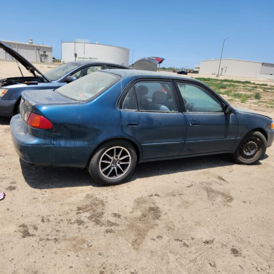 e18- 2002 Toyota Corolla LE Sedan 4D. 4-Cyl, 1.8 Liter. FWD. NO Smog ...