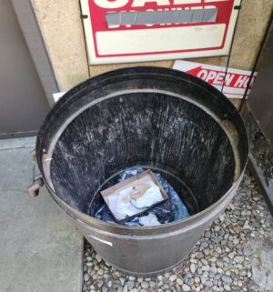 g17- Gott Trash Can - Leftover Treasures