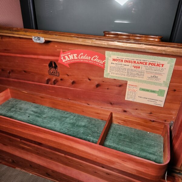 h71- Art deco era lane cedar chest - Leftover Treasures