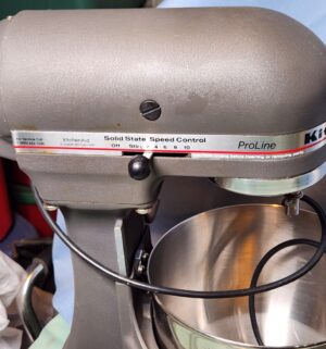 a472- Kitchen Aid Pro Line Model KSM5 w/ attachments. Fully tested ...