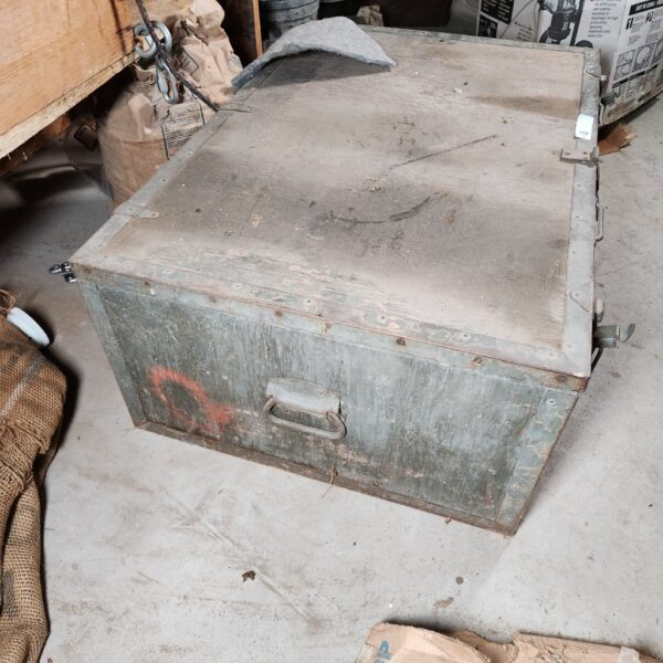c4- antique Corps of engineers US Army wood crate. Fort Belovir ...