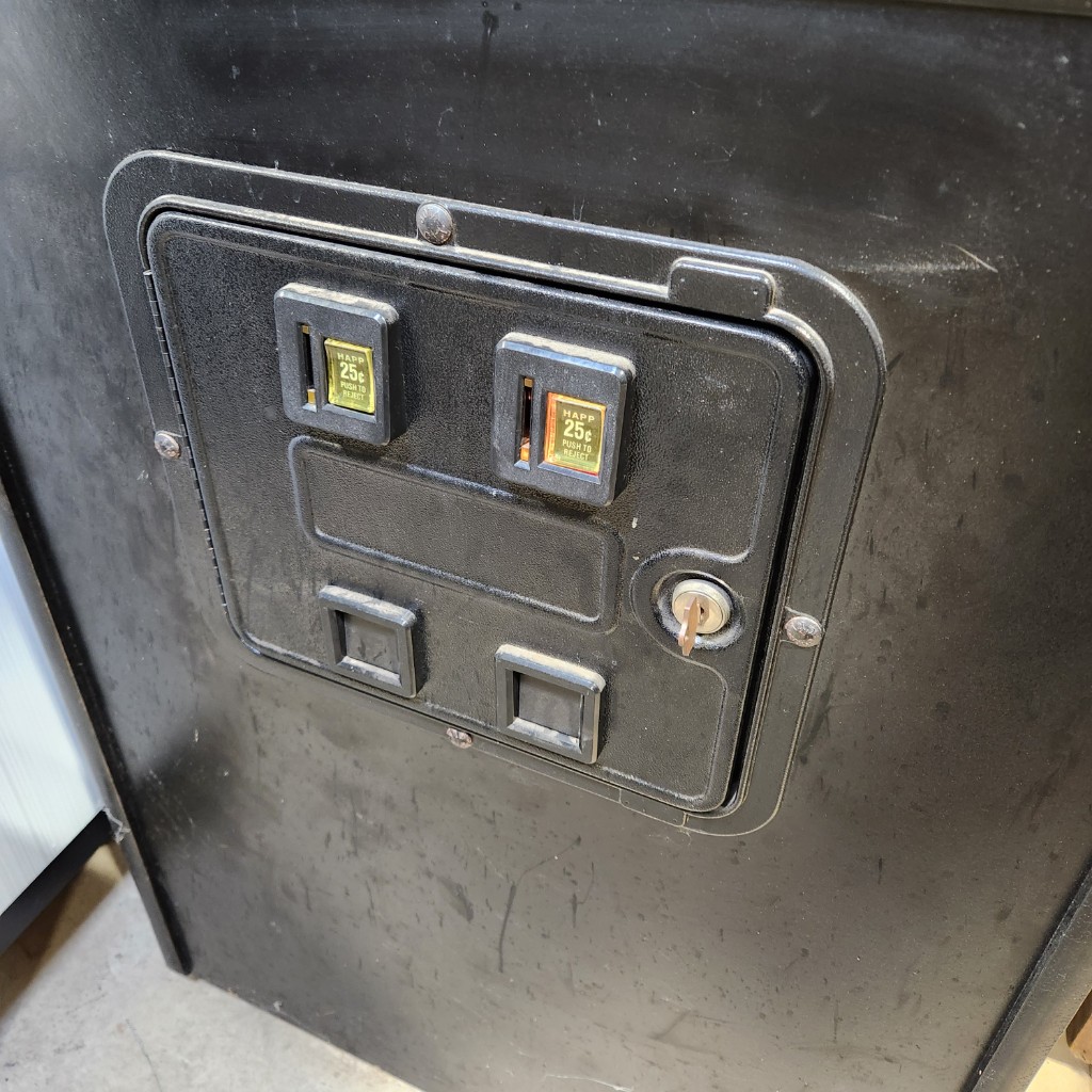 e133- full-sized commercial Multicade Mrs. Pac-Man/Galaga home arcade ...
