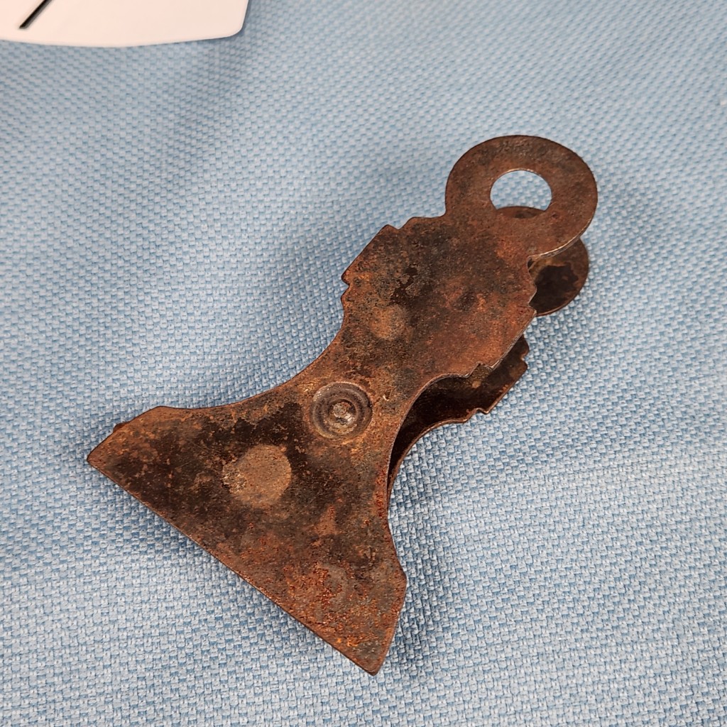 e7- antique Victorian cast iron letter clip - Leftover Treasures