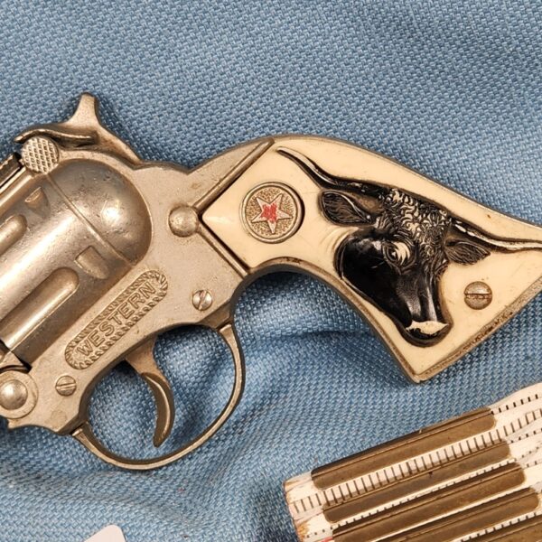 h326- Hubley Toy Cap Gun 1960s - Leftover Treasures