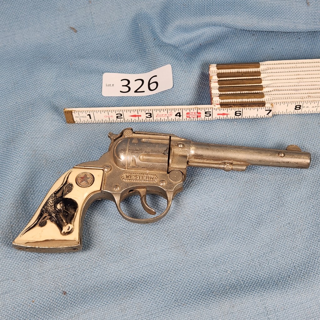 h326- Hubley Toy Cap Gun 1960s - Leftover Treasures