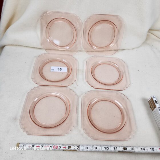 b55- six vintage pink depression glass plates - Leftover Treasures
